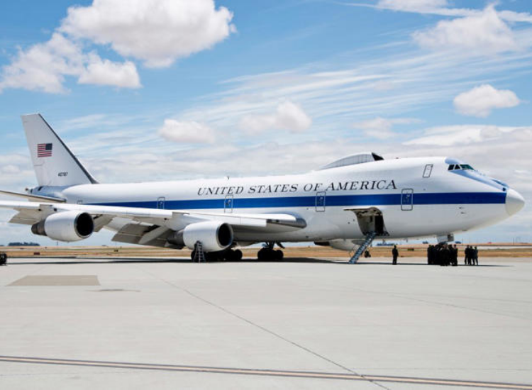‘Doomsday Plane’ Appears at LAX as Global Tensions Intensify – The ...